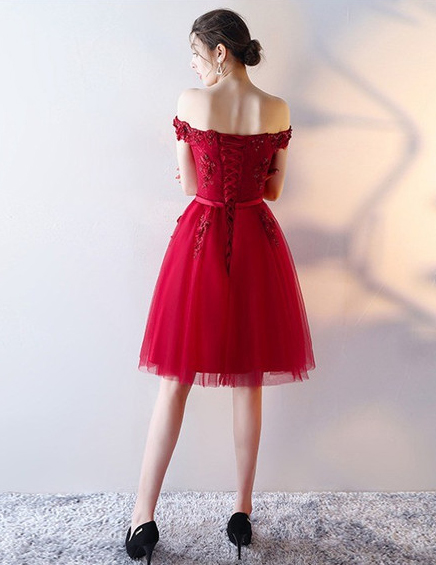 Charming A-line Off-the-shoulder Red Short Prom Dress Homecoming ...